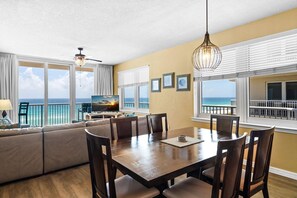 Condo, várias camas (Summerwind Center 504) | Opções para refeição