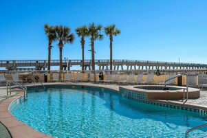 Apartamento em Condomínio Fechado, várias camas (Summerwind Center 504) | Piscina | Piscina exterior 