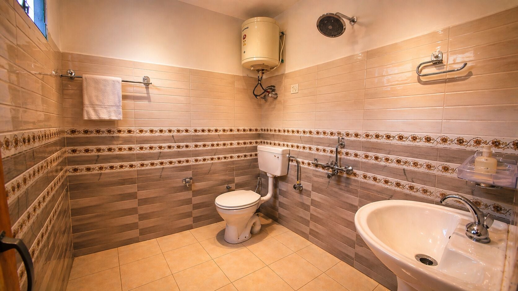 Quarto Deluxe | Casa de banho
