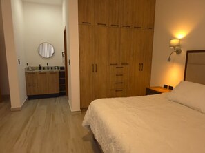 Apartamento, vista parcial para o mar | Wi-fi grátis 