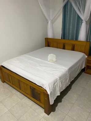 Quarto Individual Deluxe | Com decoração personalizada, com mobília individualizada, Wi-fi grátis 
