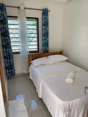 Quarto Individual Deluxe | Com decoração personalizada, com mobília individualizada, Wi-fi grátis 