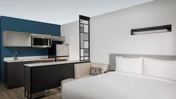 Estúdio, 1 cama Queen | Cozinha privada | Mesas de jantar