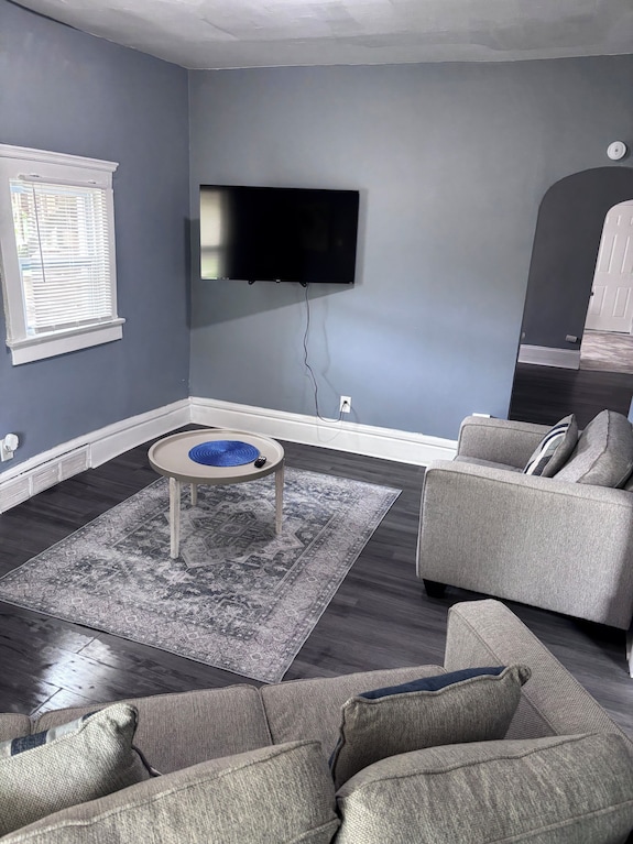 Beautiful 2-bedroom Apartment In Welcoming Akron Perfect For Your Stay - Cuyahoga Valley National Park
