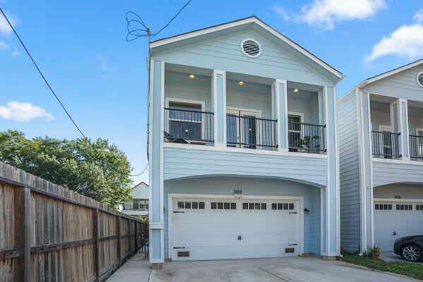 Empress Garden Villa - Independence Heights - Houston