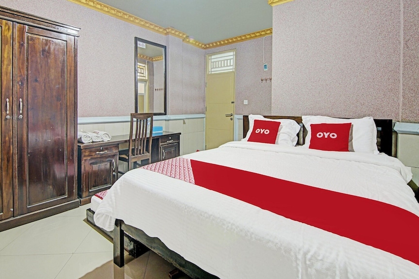 Luxury Deluxe Dbl Retreat W/ Free Wifi And Parking - Padang