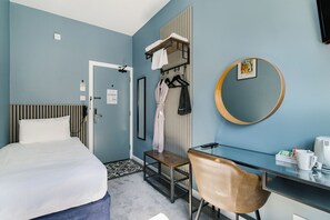 Quarto Individual, casa de banho partilhada | Wi-fi grátis 