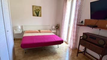 1 quarto, ferro/tábua de engomar, Wi-fi grátis, roupa de cama fornecida