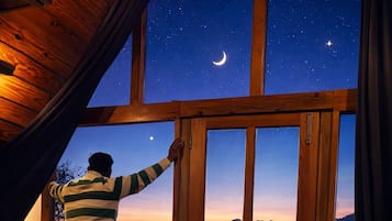 Quarto Quádruplo Familiar, varanda, vista para a montanha | Wi-fi grátis