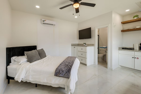 Surf, Swim, Stay! South Padre Studio Near Beach - Beach Park At Isla Blanca, South Padre Island