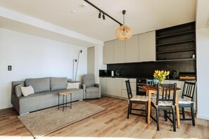 Apartamento Comfort, 1 quarto, não fumadores, vista para o lago | Sala de estar