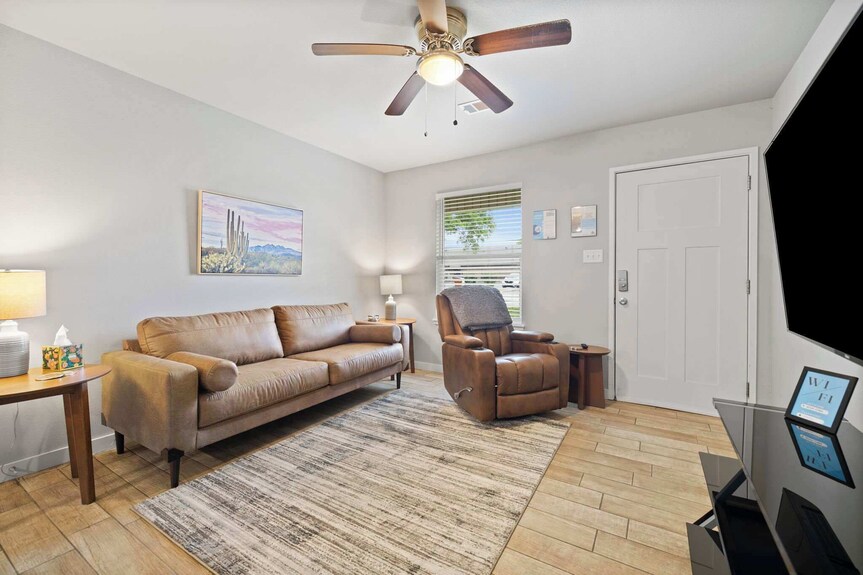 Cozy Stay_2br Duplex_workspace_nearattractions - Greenwood, AR