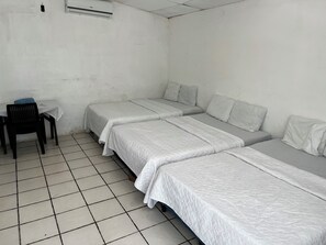 Quarto Económico | Interior