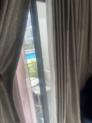 Estúdio de Luxo, vista para a piscina | Interior