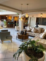 TV de tela plana 32 polegadas com canais a cabo, TV