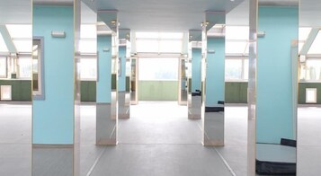 Estacionamento sem manobrista (sujeito a cobrança): EUR 3.00 por dia