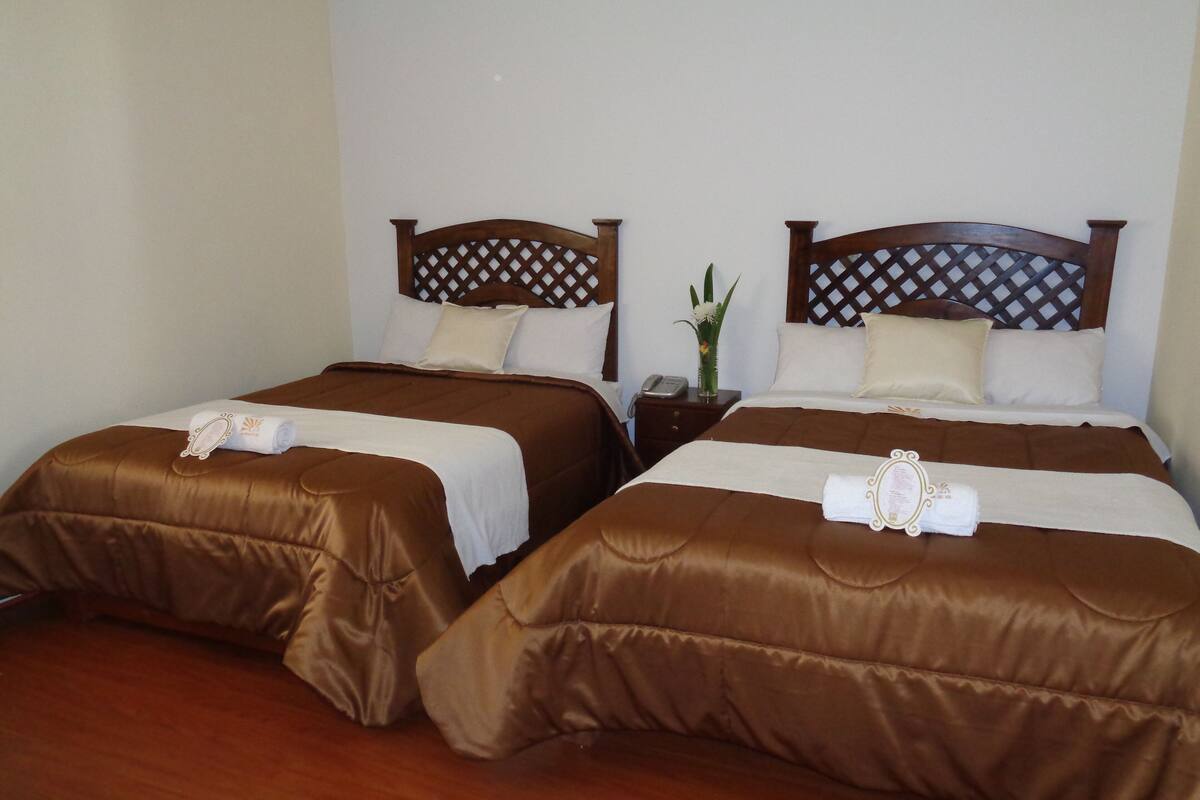 Quarto duplo superior | Roupas de cama antialérgicas, cofres nos quartos