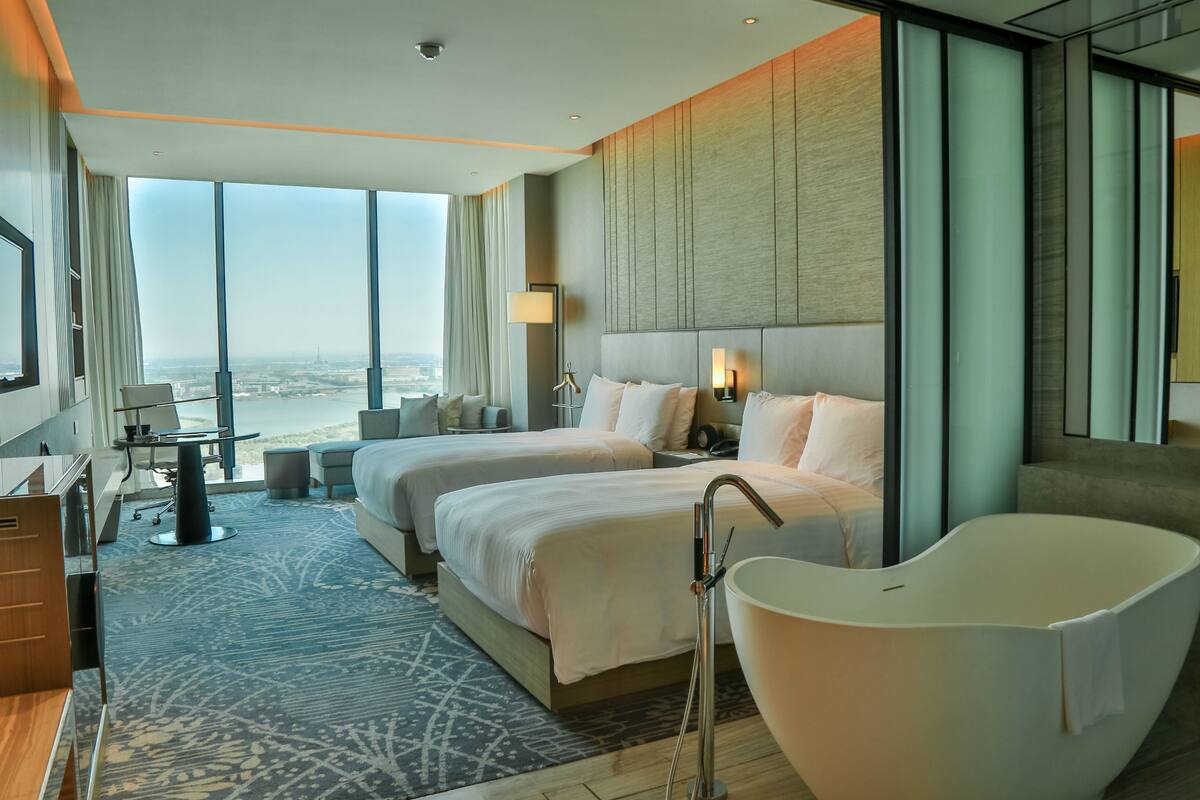 1 quarto, roupa de alta qualidade, edredões de penas, minibar 