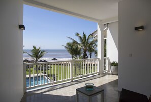 Quarto luxo, sacada, vista para o mar | Vista do quarto