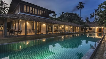 Piscina externa
