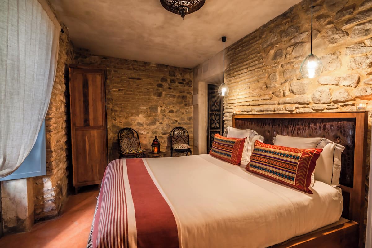 Cofre no quarto, Wi-fi grátis, roupa de cama fornecida 