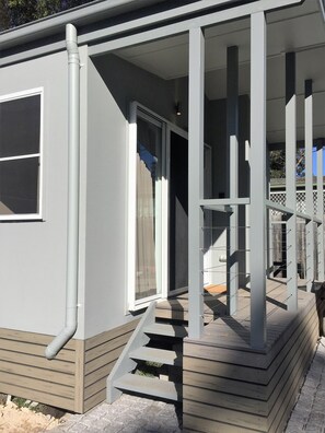 Bangalô luxo, banheira de hidromassagem | Terraço/pátio