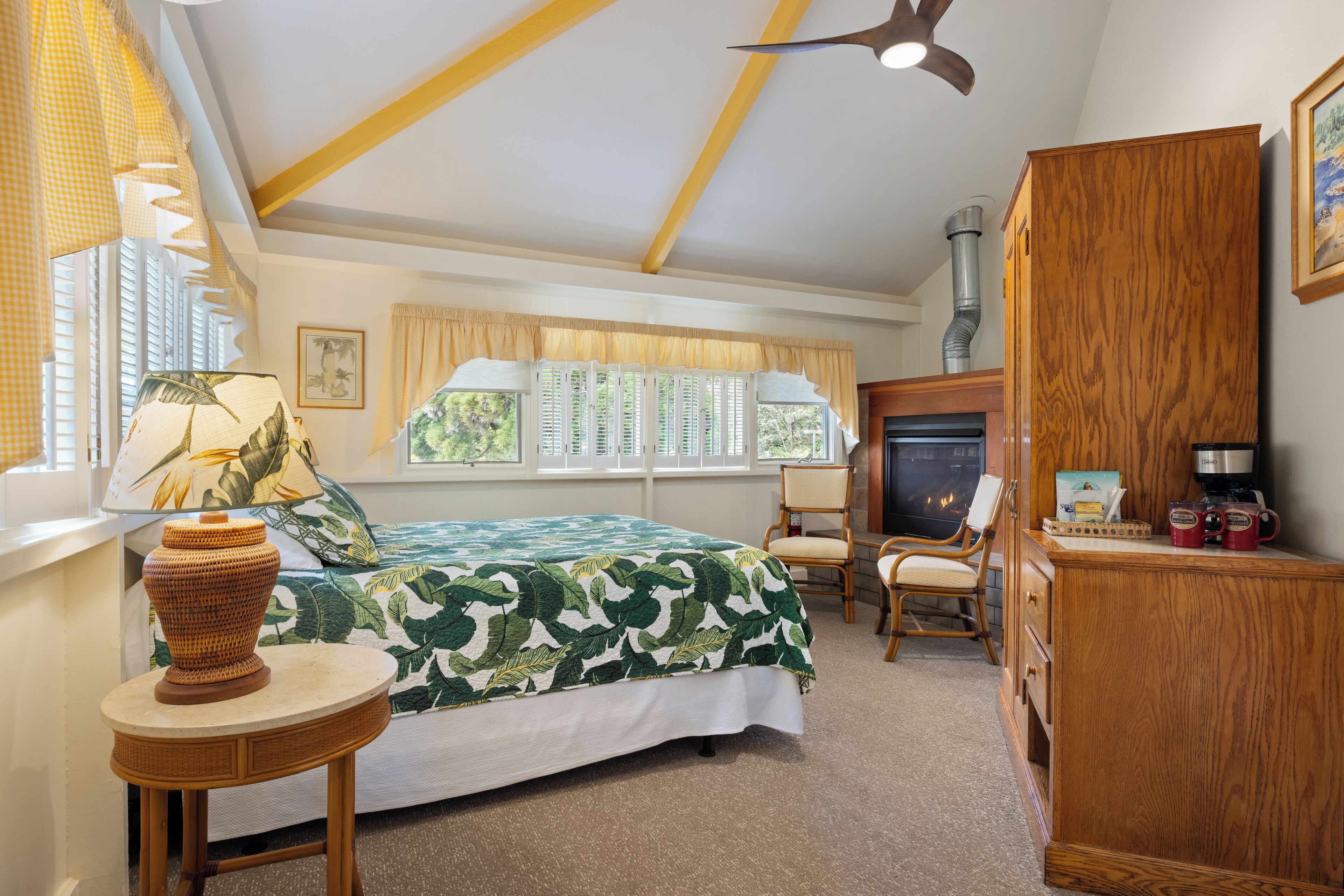 Quarto Standard, 1 cama queen-size (Noekolo) | Ferro/tábua de engomar, Wi-fi grátis, roupa de cama fornecida 