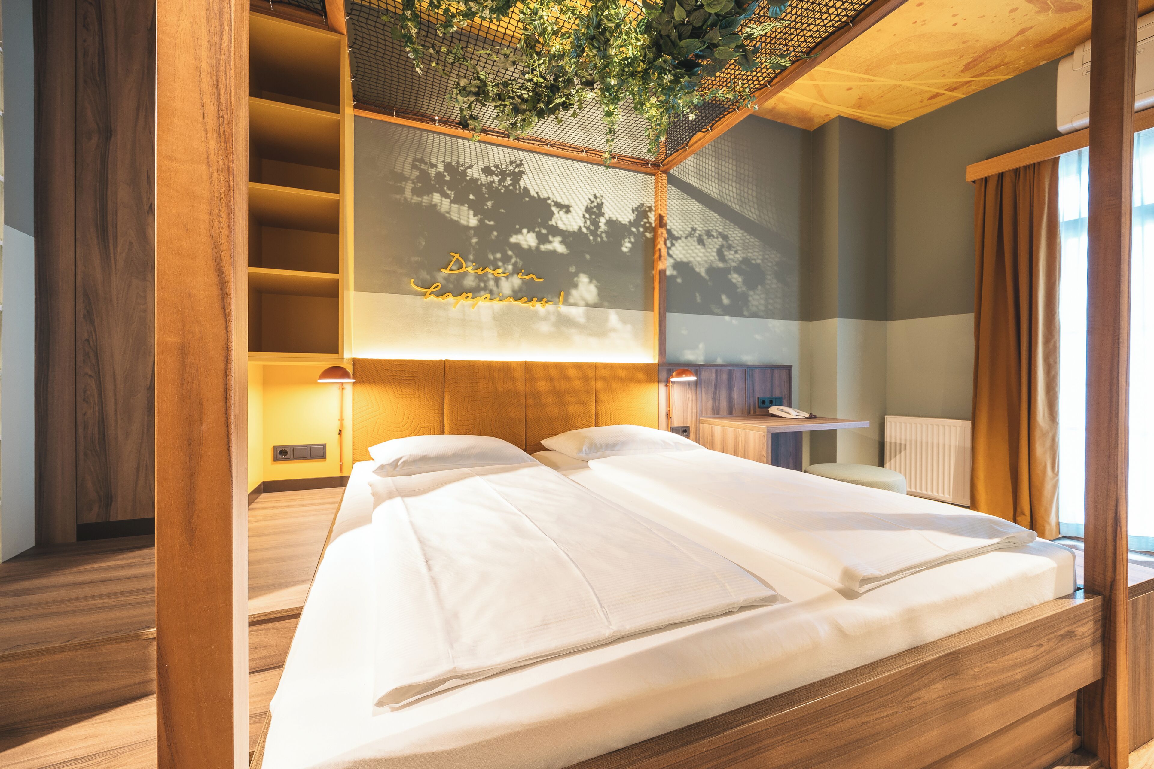Quarto casal clássico, sacada
