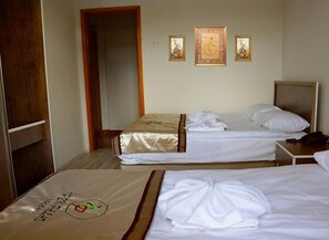 1 quarto, ferro/tábua de engomar, Wi-fi grátis, roupa de cama fornecida 