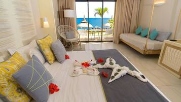 Deluxe Ocean view | Frigobar, cofres nos quartos, escrivaninha