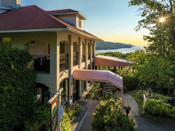 Auberge Des Falaises - Charlevoix