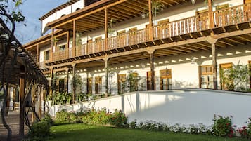 Fachada da propriedade