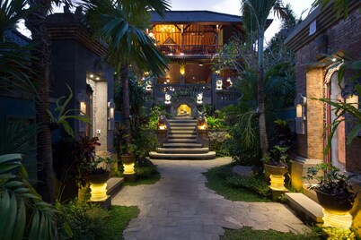 Dwaraka The Royal Villas