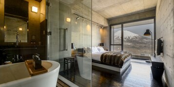 Suite de Luxo, 5 quartos | Cofre com capacidade para portátil, com decoração personalizada