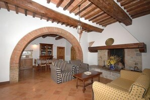 Apartamento, 3 quartos (San Donnino 5) | Sala de estar do lobby