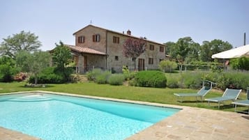Piscina exterior