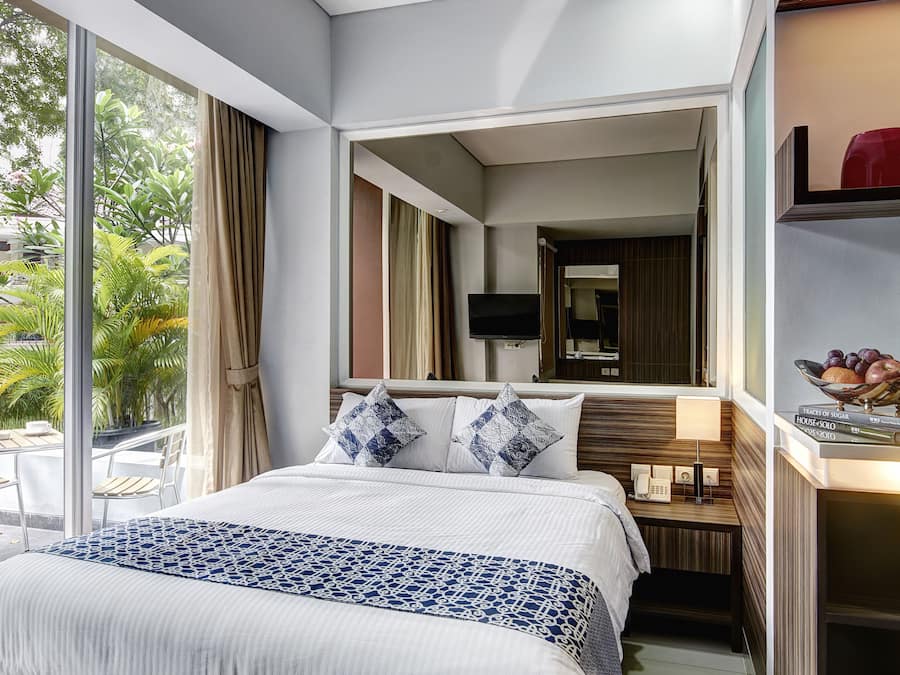 Quarto casal luxo | Frigobar, cofres nos quartos, escrivaninha, quartos à prova de som