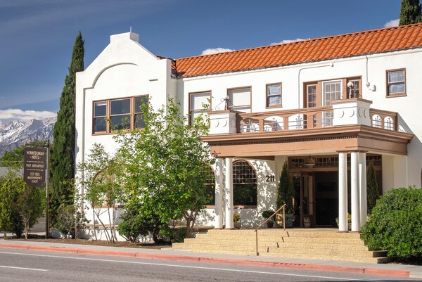 Winnedumah Hotel - Death Valley