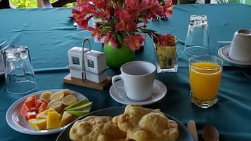 Pequeno-almoço preparado no momento diário incluído