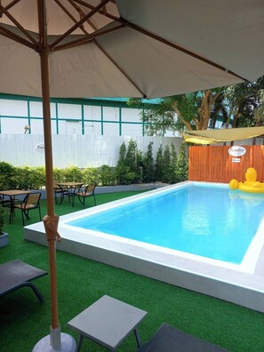 Bar à beira da piscina