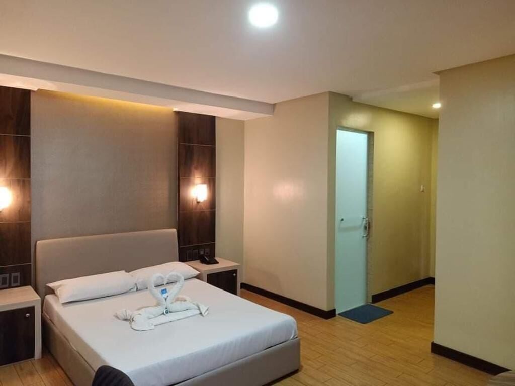 Escrivaninha, Wi-Fi de cortesia, roupa de cama