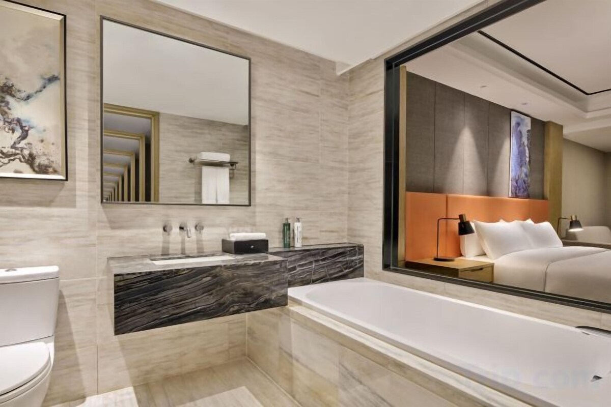 King Deluxe Room