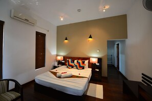 Quarto Deluxe | Cofre no quarto, secretária, quartos insonorizados, Wi-fi grátis 