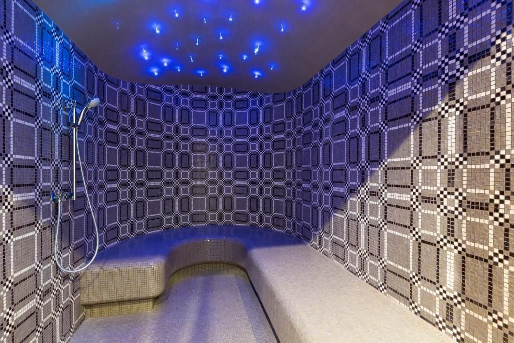 Quarto Twin Superior | Minibar, cofre no quarto, secretária, quartos insonorizados 