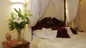 Quarto casal, suíte (Four Poster) | Wi-Fi de cortesia