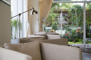 Check-in e check-out automático