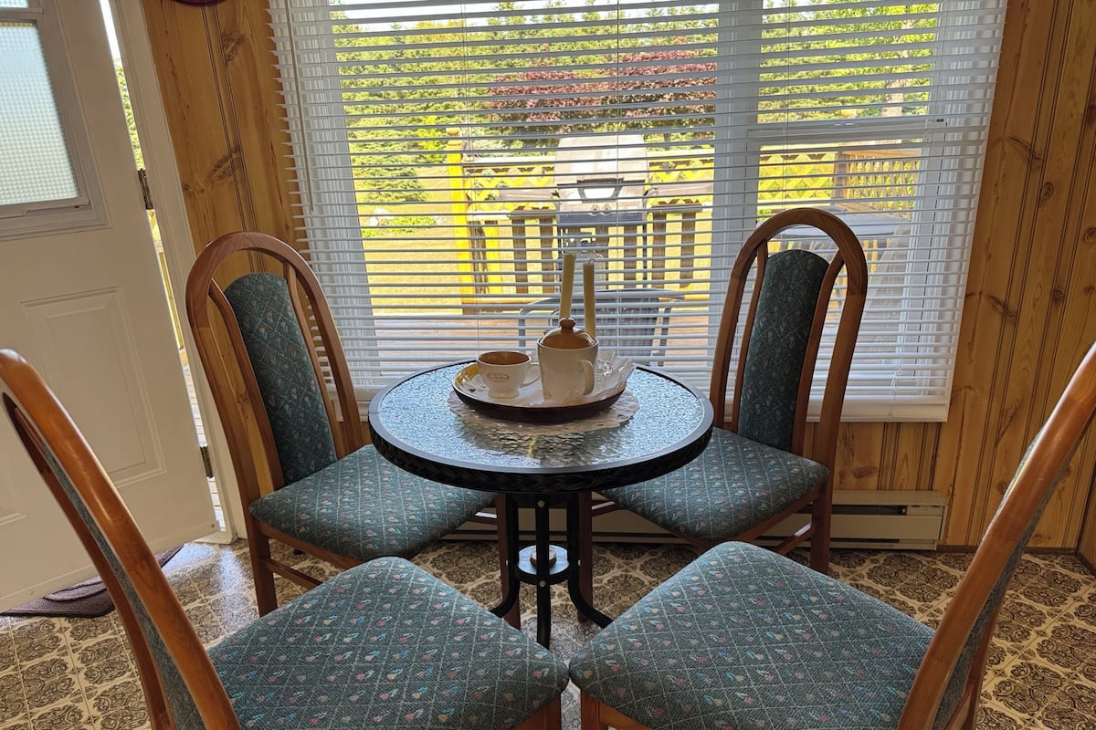 Casa de campo conforto, 1 quarto | Opções para refeição no quarto