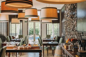 Café da manhã continental grátis todos os dias