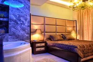 Suíte luxo | Cofres nos quartos, berços grátis, Wi-Fi de cortesia, roupa de cama