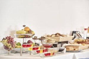 Buffet de pequeno-almoço